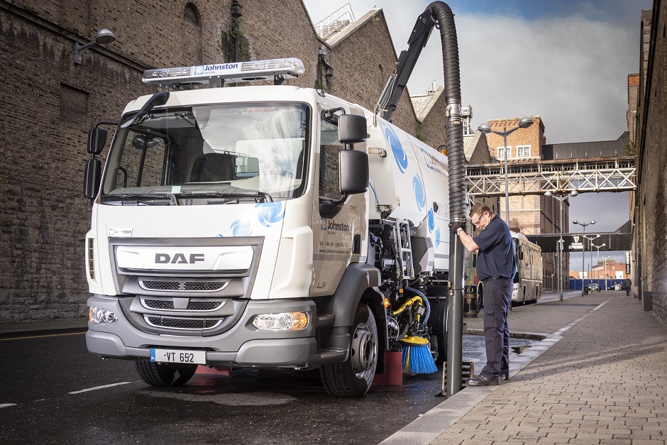 DAF LF Sweeper chassis now available with 12 speed AS Tronic gearbox ...