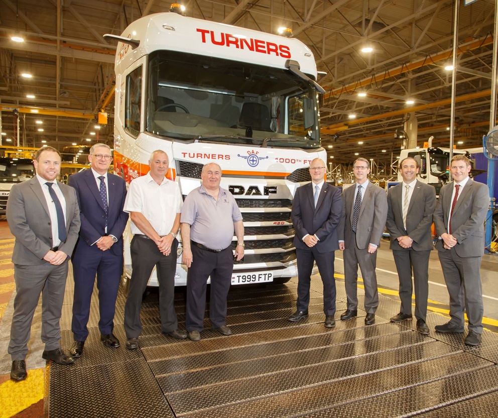 Turners tops 1,000 DAF three-axle ‘FTP’ tractor unit deliveries- DAF ...