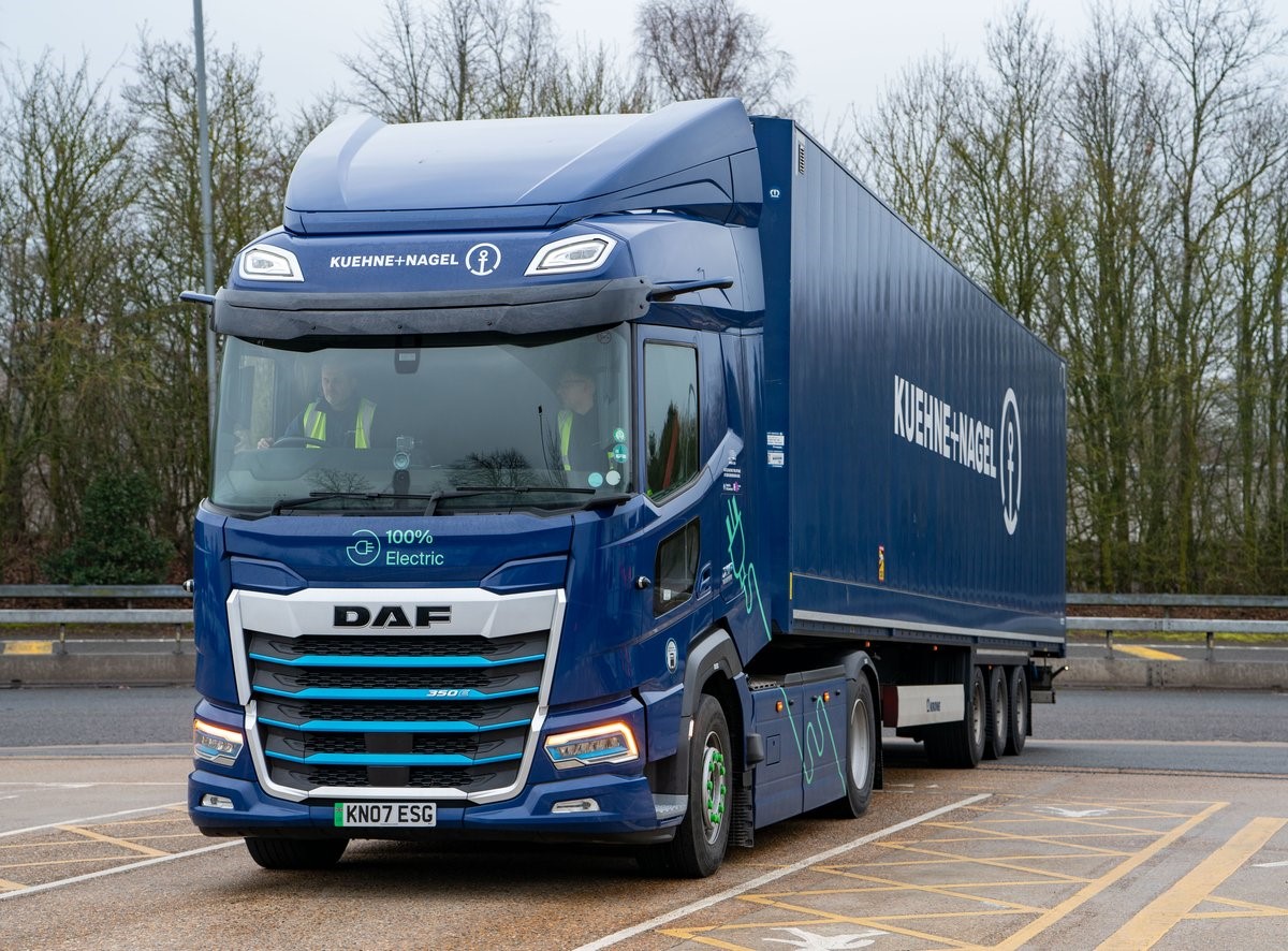 Milestone: First electric heavy-goods vehicle travels through the ...