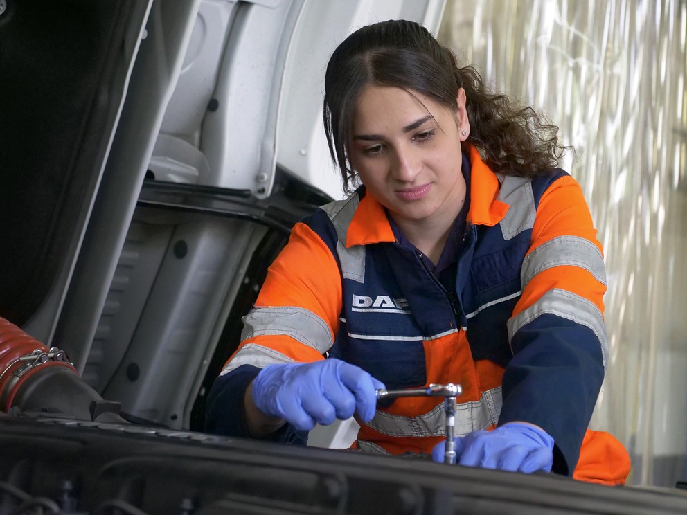 Become a DAF technician - DAF Trucks Ltd, United Kingdom